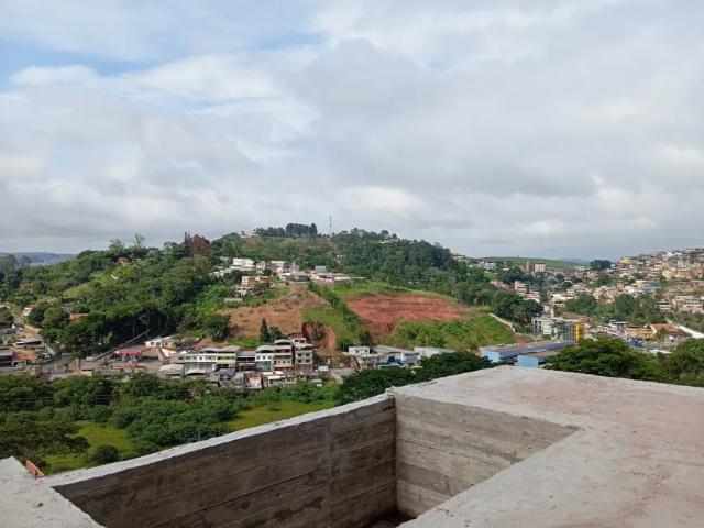 Excelente casa em construçaõ no Condomínio Nova Gramado Village em Grama