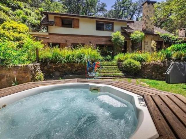 Excelente casa em Descansopolis, Campos do Jordão/SP, com 600 m² a.c 32.000 m² terreno, 4 dormitó