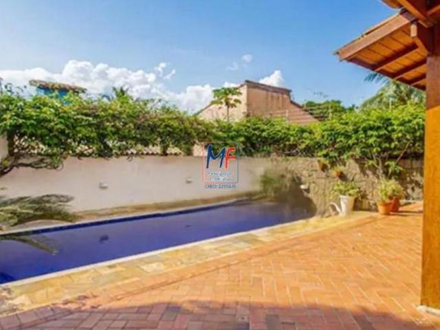 Excelente casa em Ilhabela/SP, com 216 m² a.c 450 m² a.t 4 suítes, sala, lavanderia, jardim, pi