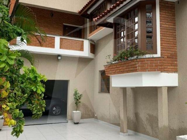 Excelente casa em local estratégico de Santana. 3 domitórios com piscina