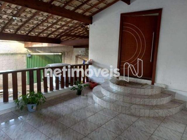 Excelente Casa em Lote de 360m²  e área Construida de 220m²  com fino acabamento