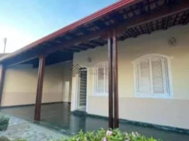 EXCELENTE CASA EM LOTE INTEIRO NO ALVORADA