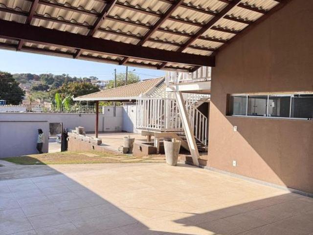 Excelente casa em Matozinhos com 3 quartos, sendo uma suíte e 2 semi suites