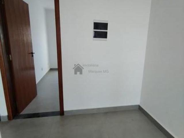 EXCELENTE CASA GEMINADA 03 QUARTOS NO GUARUJA MANSÃ?ES EM BETIM