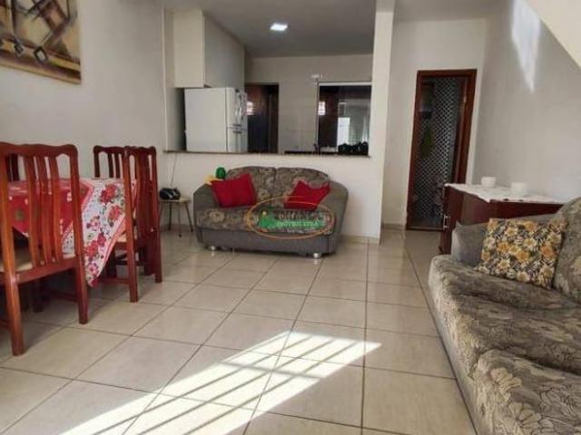 Excelente casa geminada duplex à venda no bairro Pedra Azul, Contagem!