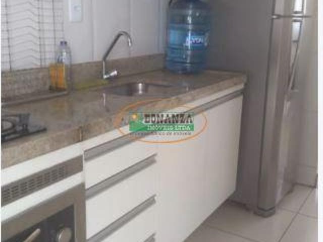 Excelente casa geminada no bairro Xangri Lá, Contagem!