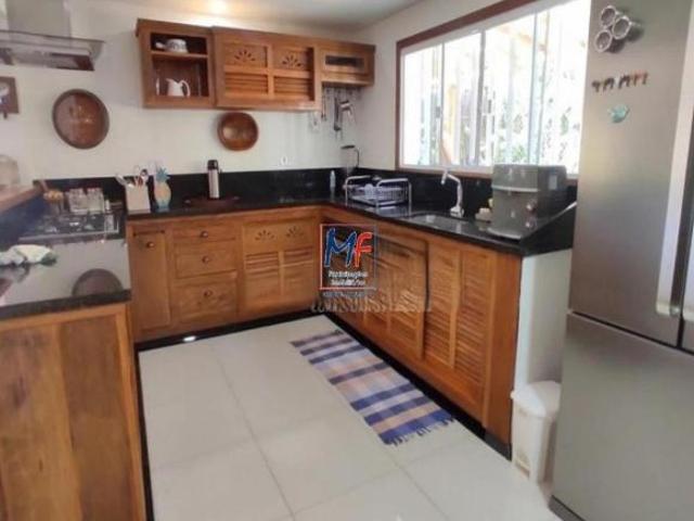 Excelente casa Ilhabela, 345 m² a.c 891 m² a.t 3 suítes, escritório, elevador, piscina, espaço