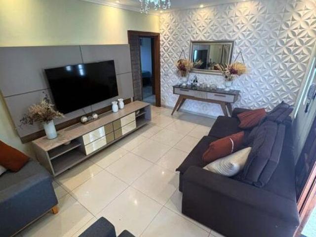 Excelente casa isolada de 4 dormitórios e Piscina no Tude Bastos