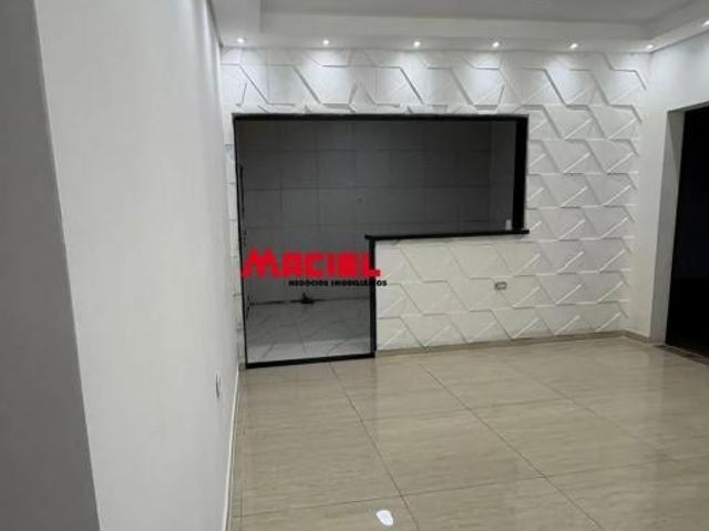 Excelente casa Jd Santa Paula 5 quartos / 2 suítes / 2 vagas / reformada