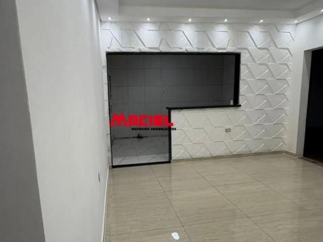 Excelente casa Jd Santa Paula 5 quartos / 2 suítes / 2 vagas / reformada
