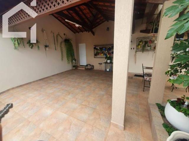 EXCELENTE CASA LOCALIZADA NO BAIRRO JARDIM PEROLA EM ITUPEVA / SP