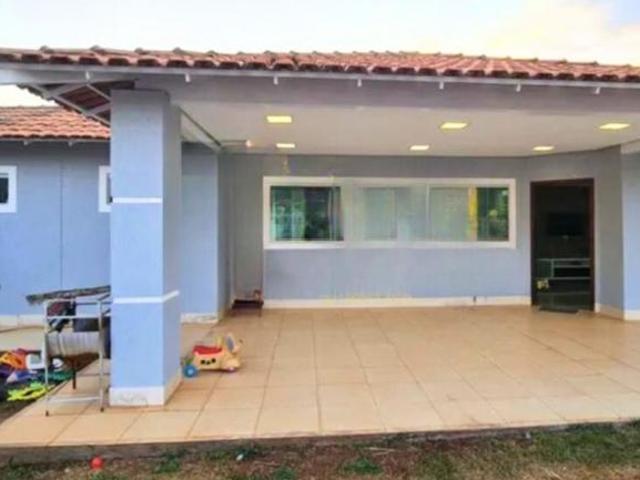 Excelente Casa lote 800 m2, Condomínio vazada Rua 10/12