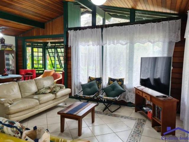 Excelente casa mobiliada, lazer completo