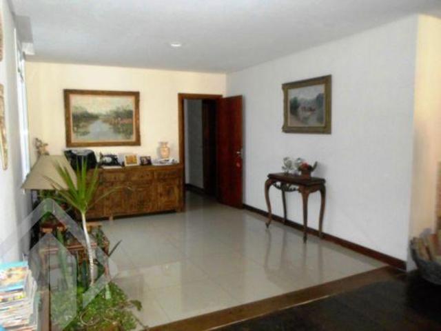 Excelente casa na Vila Assunção