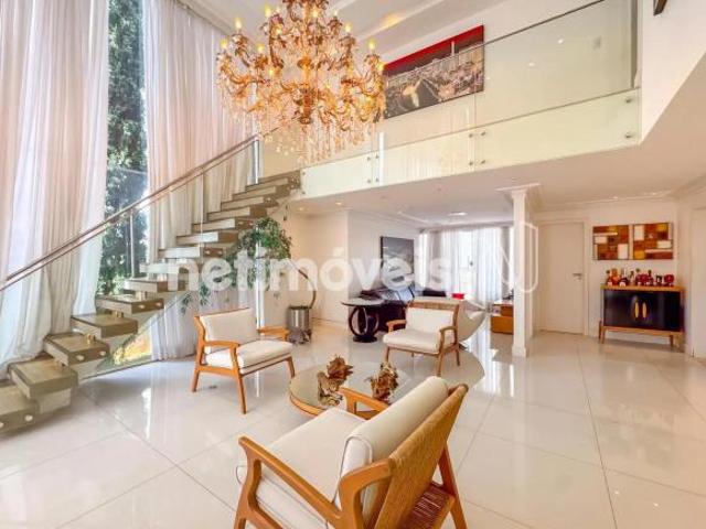 EXCELENTE CASA NA ARNIQUEIRAS 3 QUARTOS, LOTE DE 800m²