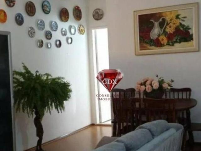 Excelente casa na Chácara Santo Antônio
