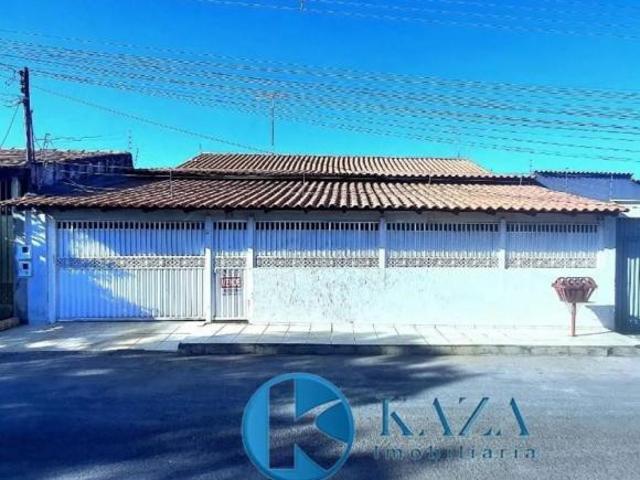 EXCELENTE CASA NA ETAPA E, EM VALPARAÍSO DE GOIÁS