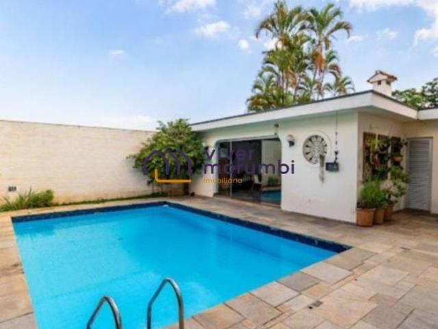 Excelente casa na Granja Julieta/4 dorms sendo 4 suítes/363mts²/ 431mts² total/ PISCINA/ 4 vagas