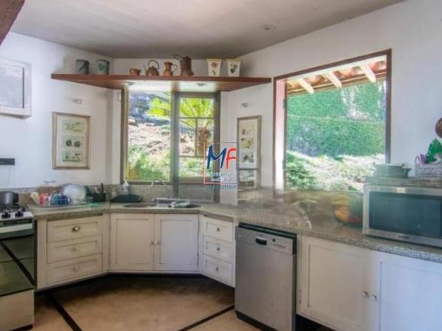Excelente casa na Praia do Engenho D´Água, em Ilhabela/SP, 540m² a.c 5 suítes, sala 3 ambientes