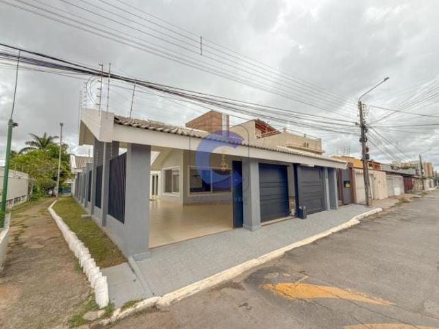 Excelente casa na QE 17 do Guará II