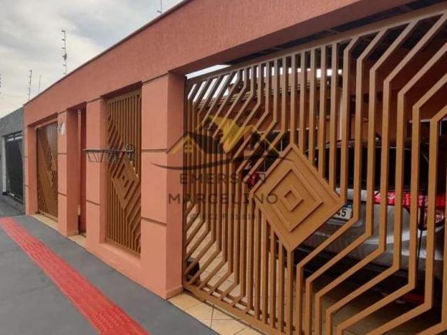 Excelente Casa na Região Leste de Londrina Bairro Armindo Guazzi