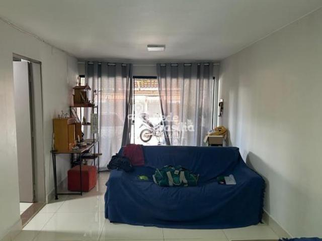 Excelente casa nascente com 5 quartos 2 suítes Aceita financiamento e FGTS Núcleo Bandeirant