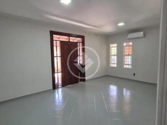 Excelente Casa no Village Flamboyant