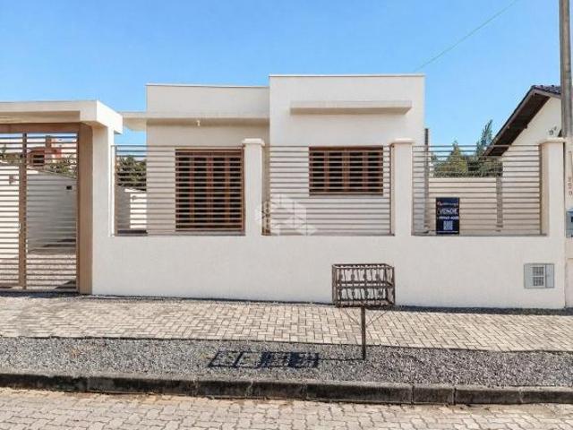 Excelente Casa no Bairro Campo Grande
