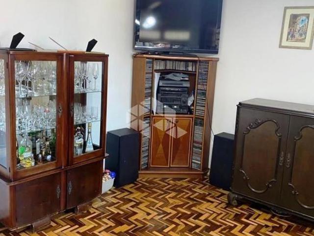 Excelente casa no Bairro Medianeira