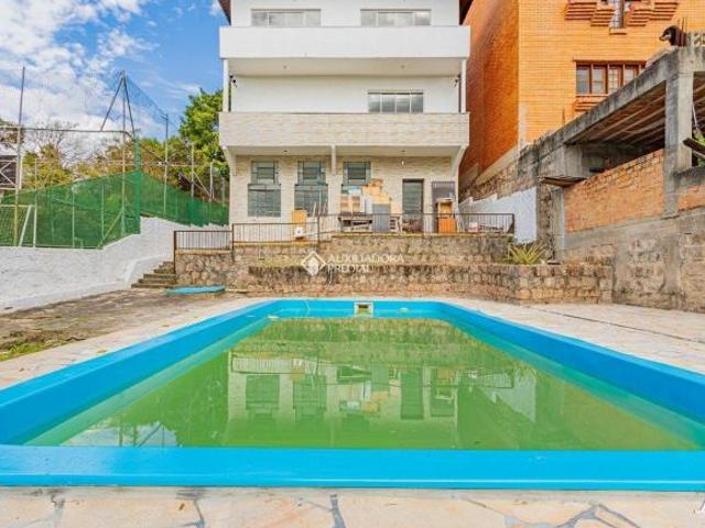 Excelente casa no bairro Teresópolis