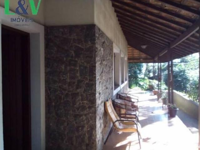 Excelente casa no centro de Vinhedo