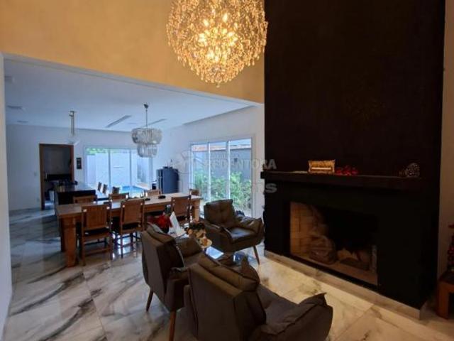 Excelente Casa no Condomínio Buona Vita de 3 dormitórios