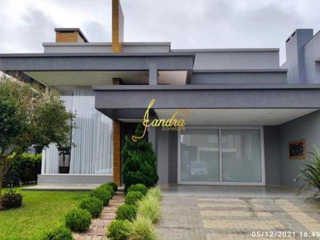 Excelente Casa no Condomínio Capão Ilhas! Estilo Contemporânea, mobiliada e decorada, composta por 0
