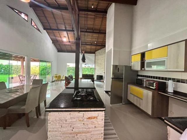 Excelente casa no condomínio Park Hills no bairro horto Ubatuba SP com 3 dormitórios sendo uma suíte