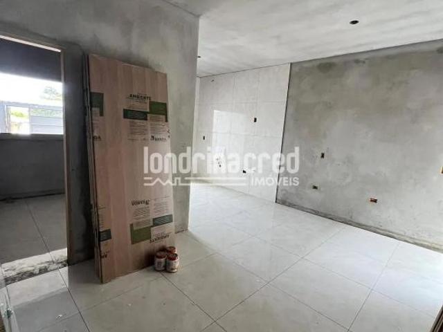 Excelente casa no Jardim Columbia D com 3 dormitórios, suíte, sala, cozinha, banheiro social, 2 vaga