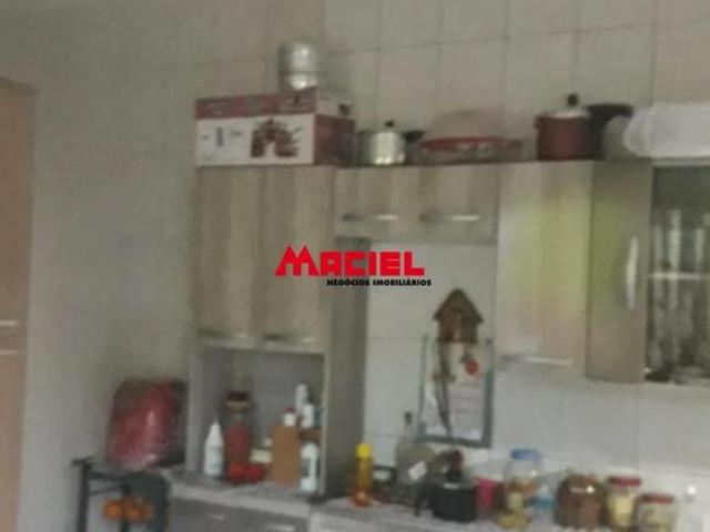 EXCELENTE CASA NO JARDIM CEREJEIRAS COM03 DORMITÓRIOS