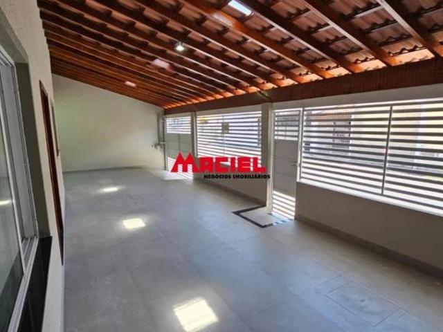 EXCELENTE CASA NO JARDIM JULIETA CAÇAPAVA | 3 DORM COM SUÍTE | REGIÃO CENTRAL