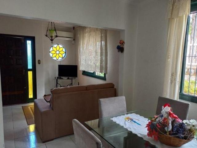 Excelente Casa no Jardim Sabará Porto Alegre