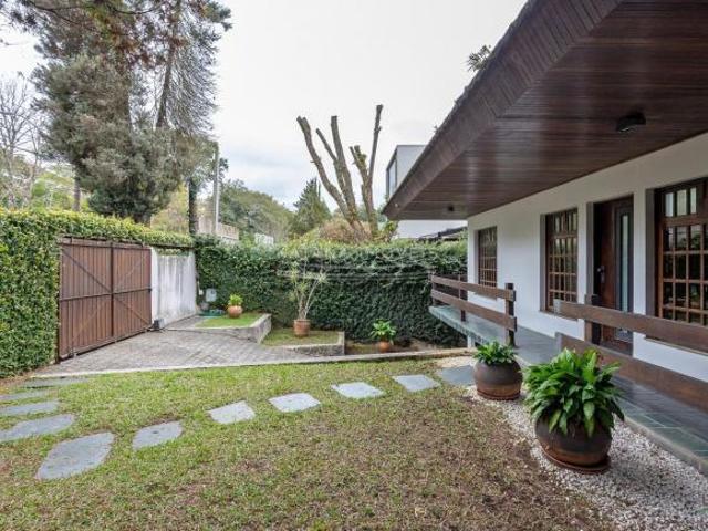 Excelente casa no Jardim Schaeffer, com 600m², dis
