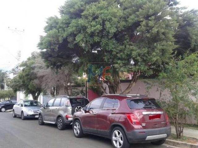 Excelente casa no Jd. Esplanada, Indaiatuba, de 270 m² a.u, 4 quartos 1 suíte, sala, cozinha, vara
