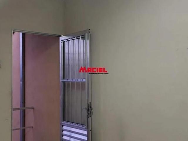 EXCELENTE CASA NO NOVA ESPERANÇA, PRÓXIMO A ESCOLAS, COMÉRCIOS, ETC