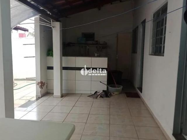 Excelente Casa no Santa Mônica