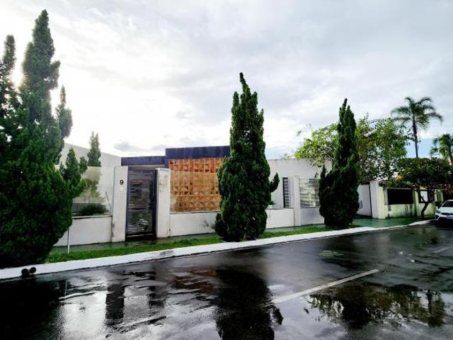Excelente Casa no Solar de Brasilia 3
