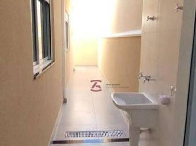 Excelente casa novinha na Vila Santista