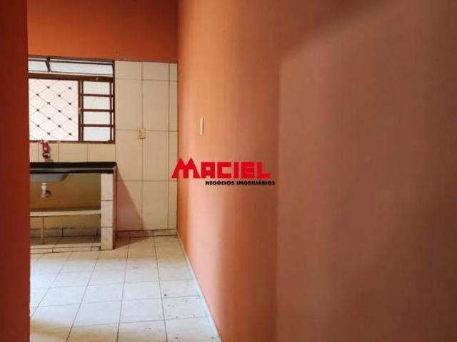 EXCELENTE CASA PARA INVESTIMENTO NO SANTA INÊS I
