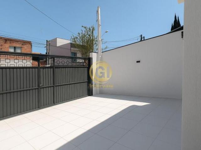 EXCELENTE CASA PARA LOCAÇÃO VILLA BRANCA LOCALIZAÇÃO PRIVILEGIADA 3 quartos amplos 1 suíte