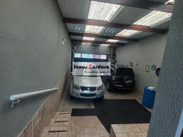 Excelente casa para locação na Vila Brasileira em Mogi das Cruzes. Com 2 quartos, 1 suíte, 3 banheir