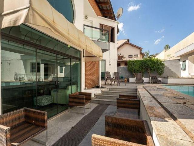 Excelente casa para retrofit Alphaville 9