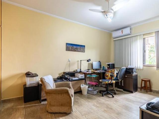 Elegante casa para venda em Bosque da Saúde com 4 quartos, sendo 2 suítes, 267m² remaxjoy#V2ITW