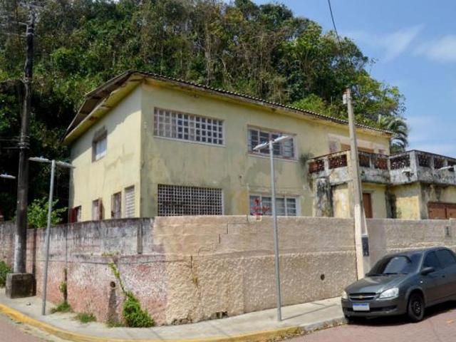 Agradável casa para venda em Praia dos Pescadores com 5 quartos, 150m²